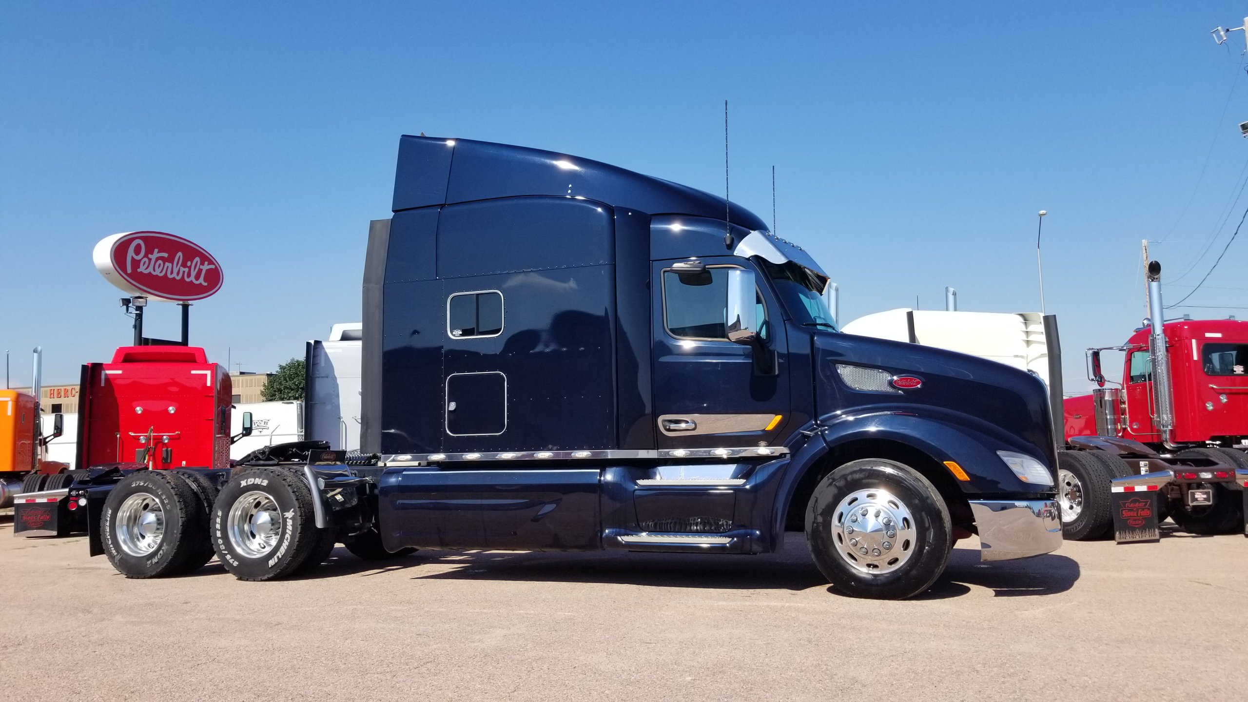 2014 579 just in - Peterbilt of Sioux Falls