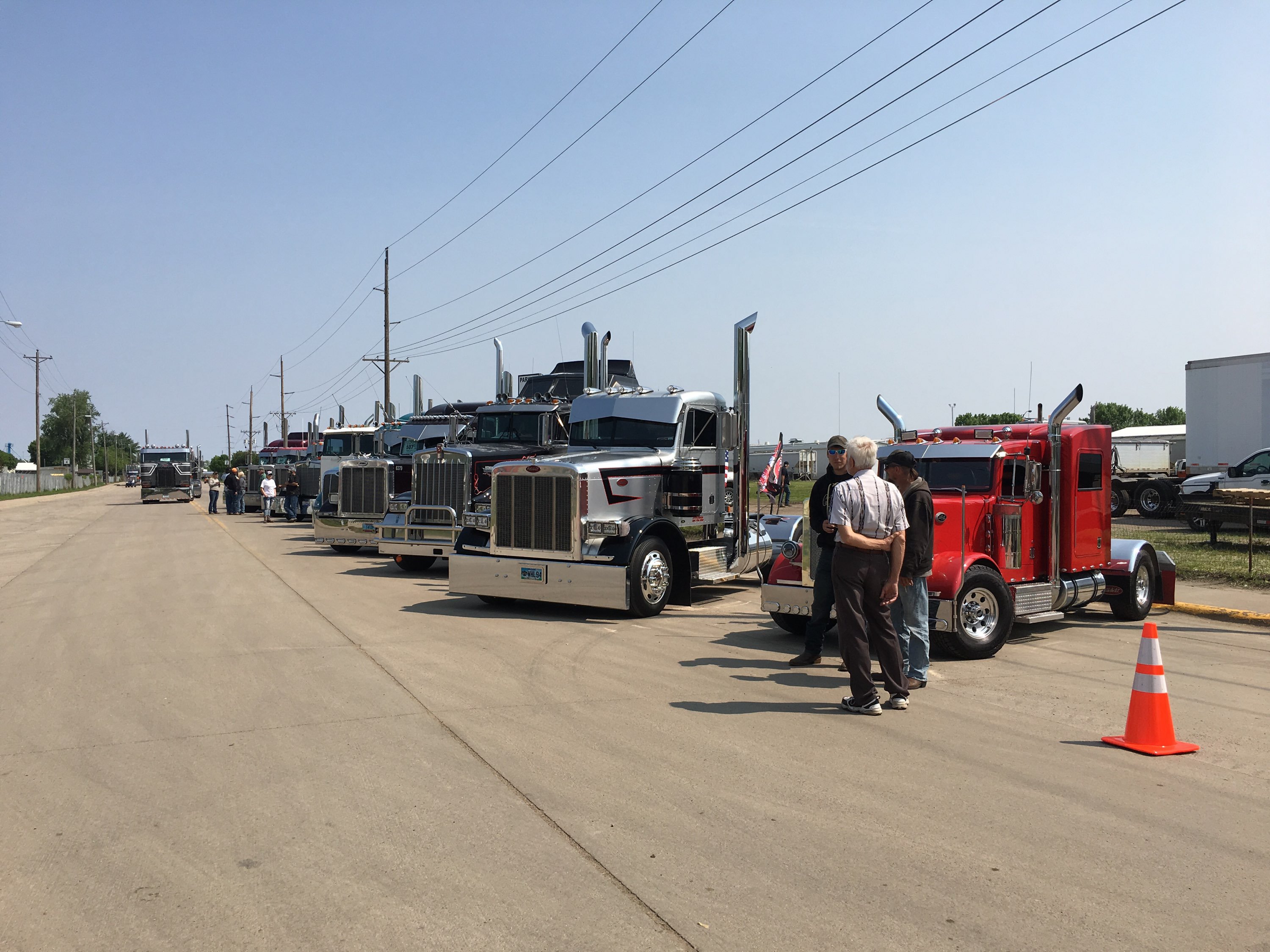 WHEEL JAM PICS - Peterbilt of Sioux Falls