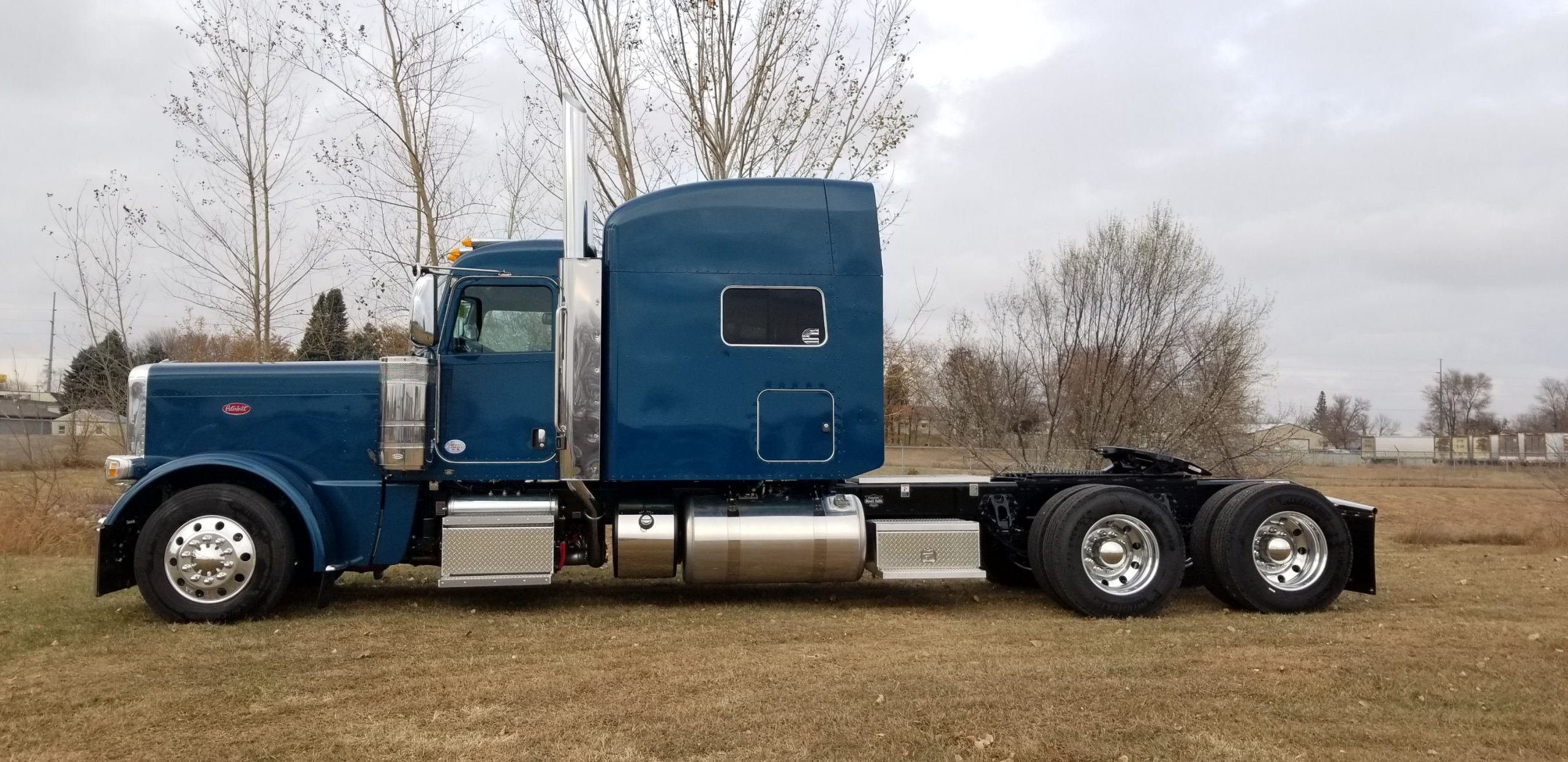 NEW 389 JUST IN! - Peterbilt of Sioux Falls