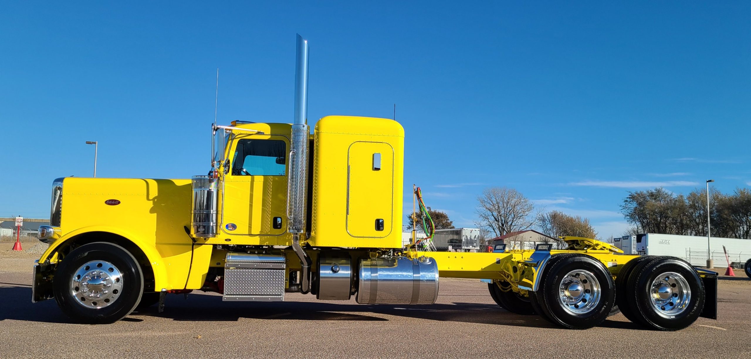 NEW FLAT TOP READY TO GO OUT! - Peterbilt of Sioux Falls