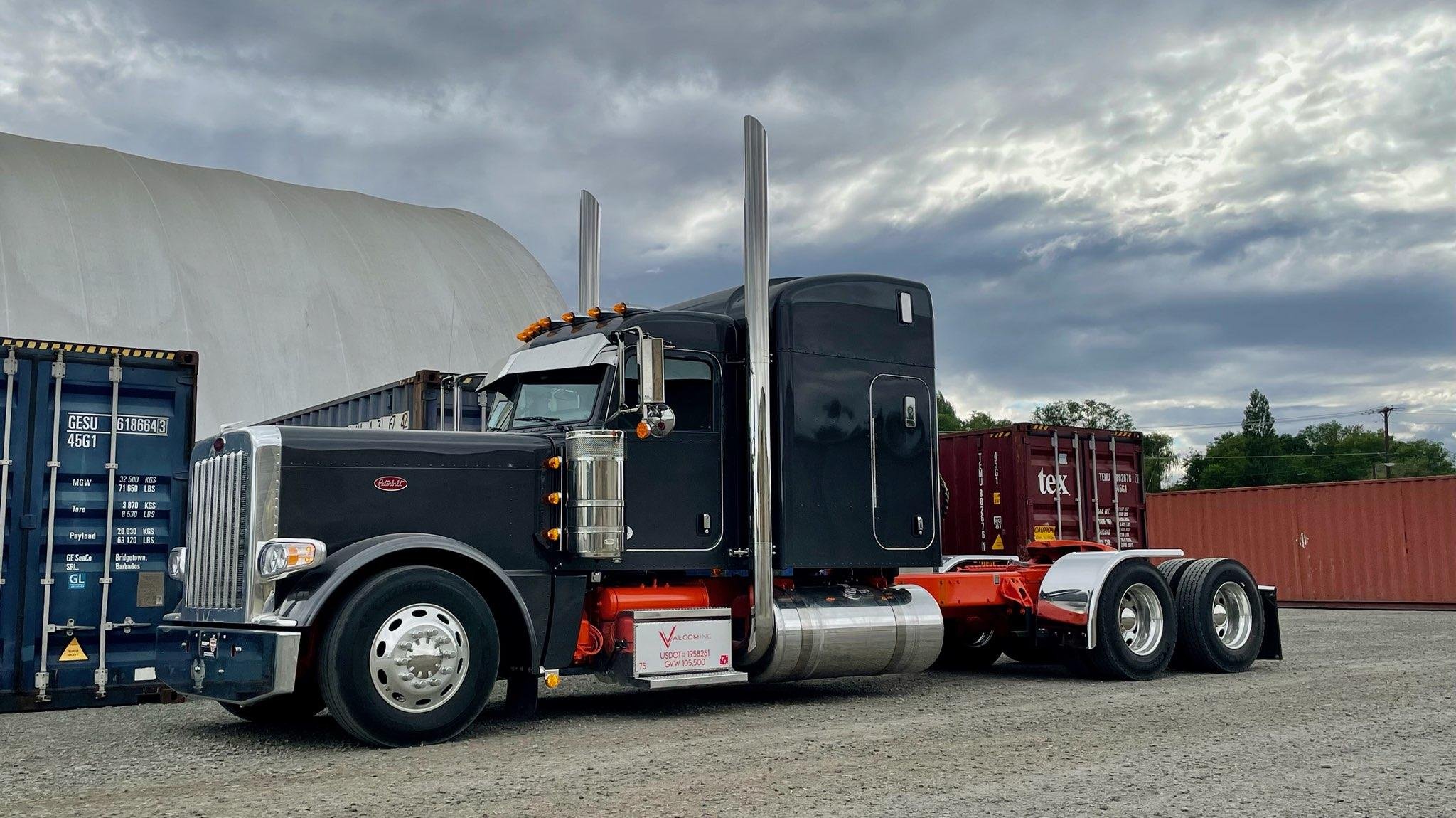 LEGENDARY GRAY 72" STAND UP - Peterbilt of Sioux Falls