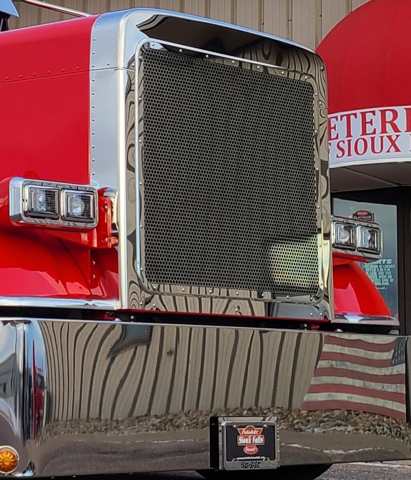 AFTERMARKET GRILLS! - Peterbilt of Sioux Falls