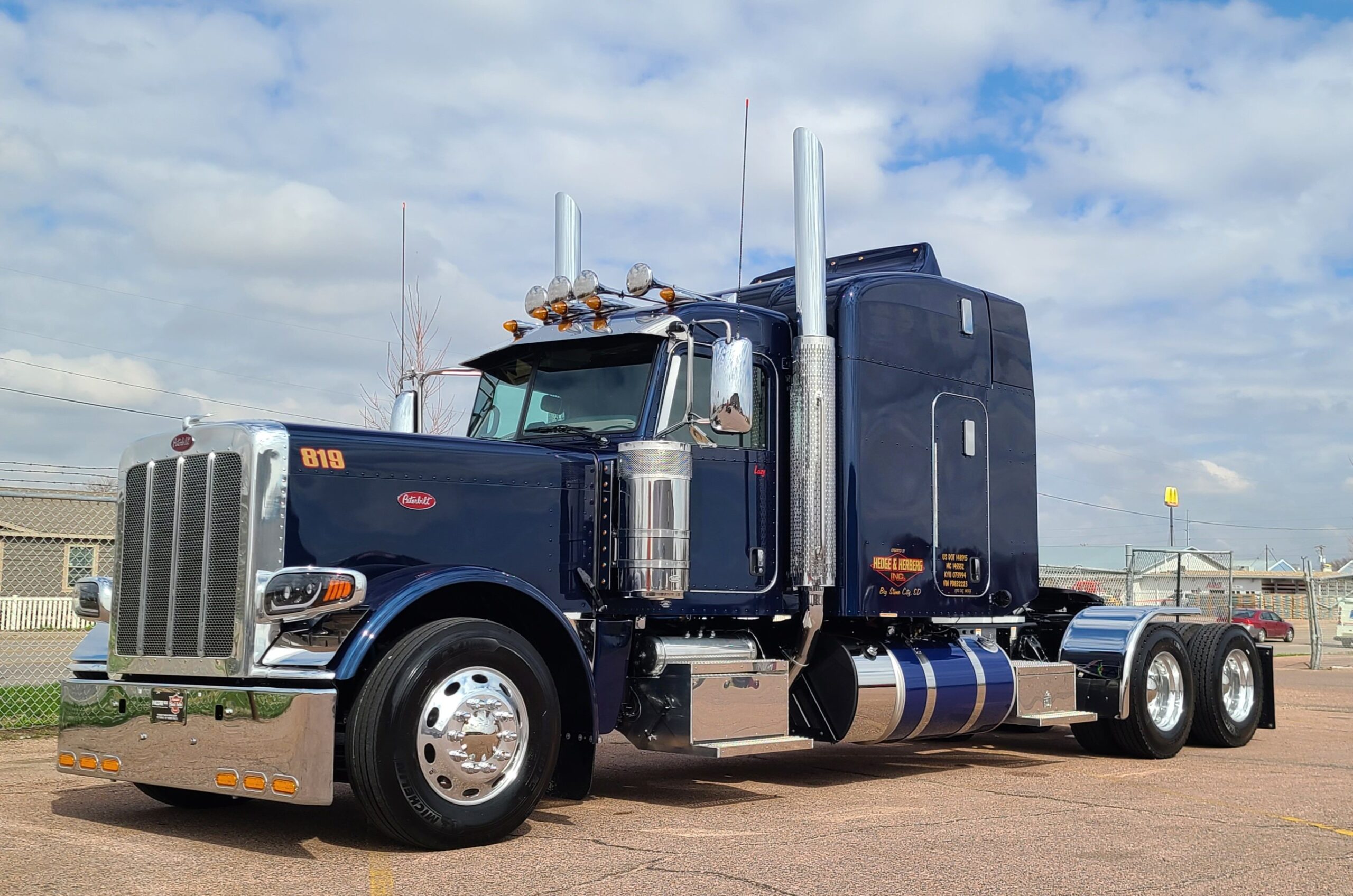 SHARP NEW RIG READY TO GO! - Peterbilt of Sioux Falls
