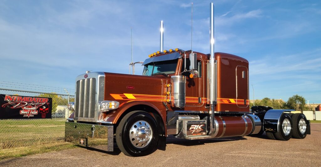 OUR LATEST CUSTOM RIDE! - Peterbilt of Sioux Falls