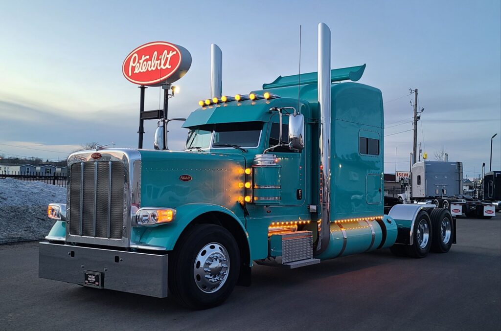 SWEET NEW RIG THAT WENT OUT LAST WEEK!! - Peterbilt of Sioux Falls