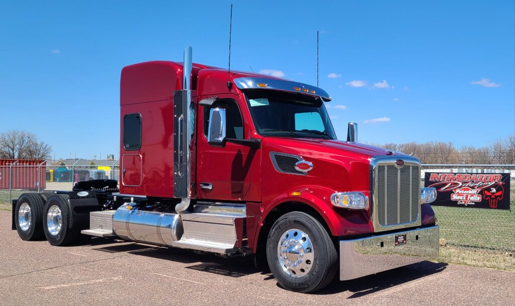 NEW FLAME RED 567 FOR SALE!🔥 - Peterbilt of Sioux Falls