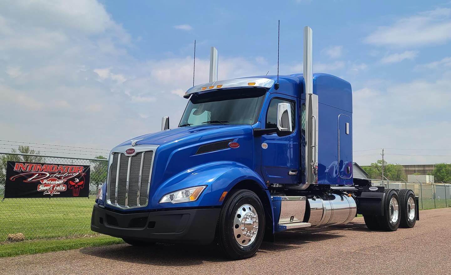 Home - Peterbilt of Sioux Falls